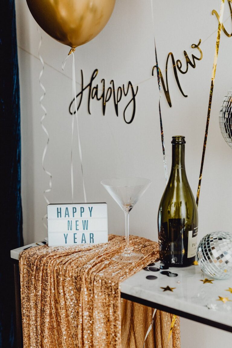DIY NYE Poppers – Our Military Life Blog